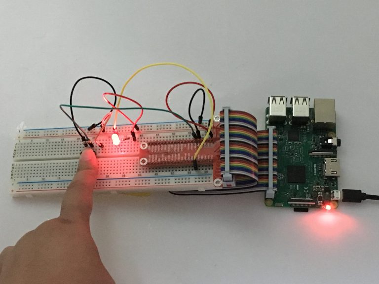Raspberry Pi Starter Kit Lesson 7: Raspberry Pi Button Control LED ...