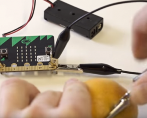 Micro:bit Basic Tutorial 9 — Banana Keyboard « osoyoo.com